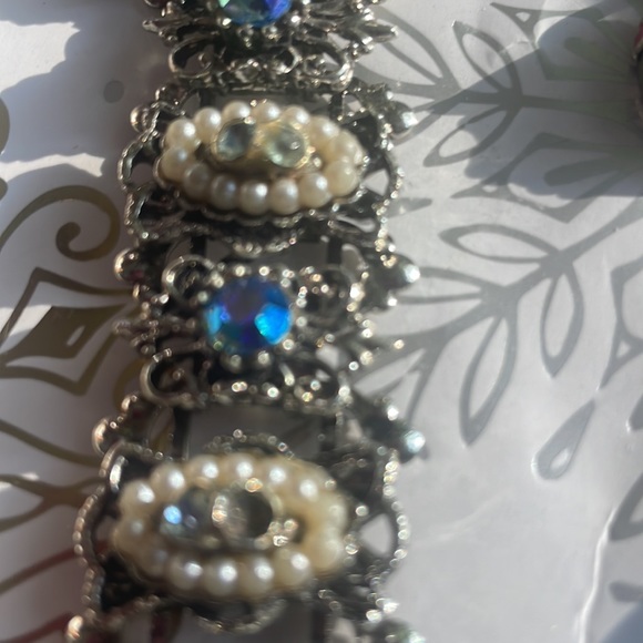 Source Unknown | Jewelry | Silver Colored 7 Well Made Locking Clasped ...
